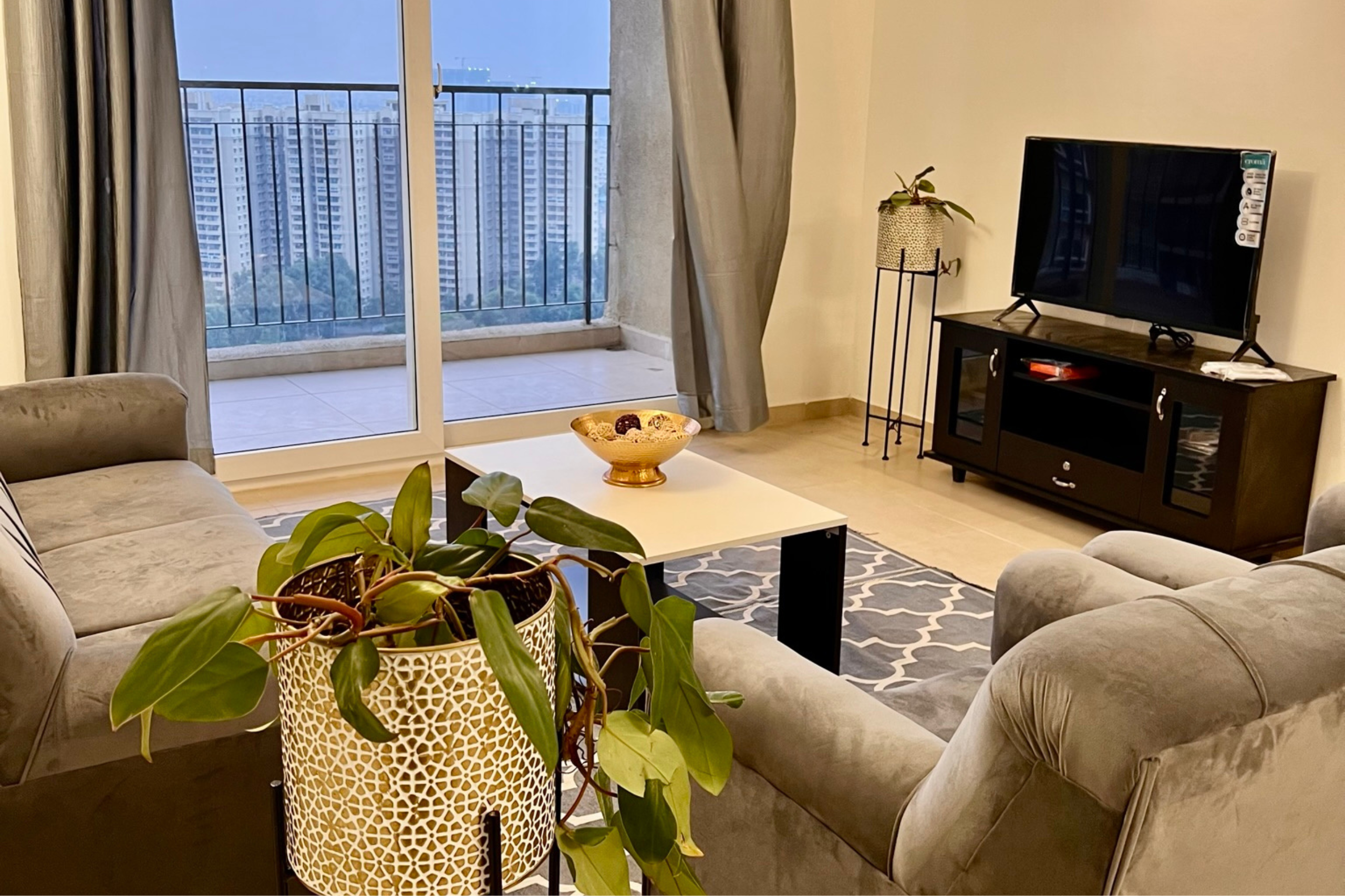 Nikoo Homes II – Shi-Liv Accommodations